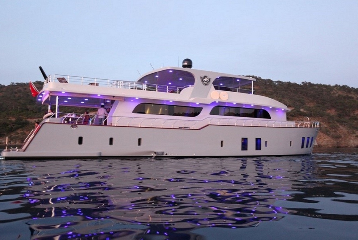 Simay F Trawler | 8 Guests | 4 Cabins
