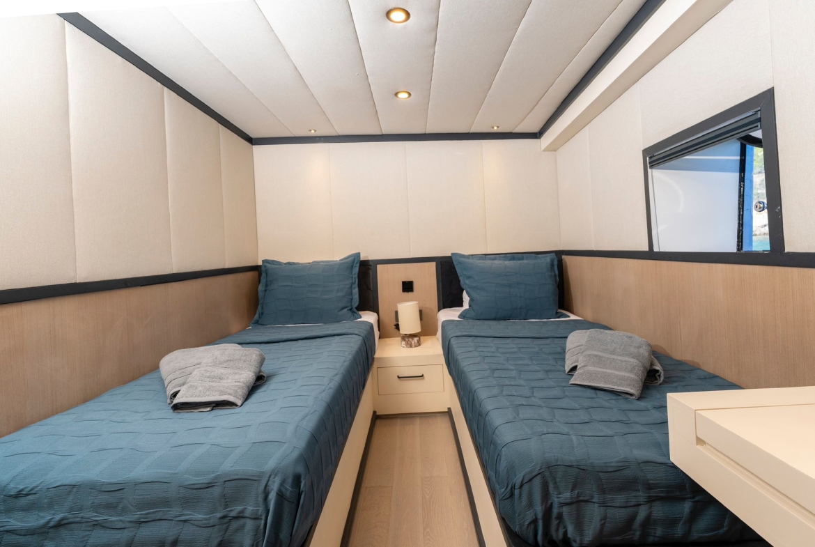 Luxury Trawler Calm Down | 30m Yacht for 12 Guests in Turkey